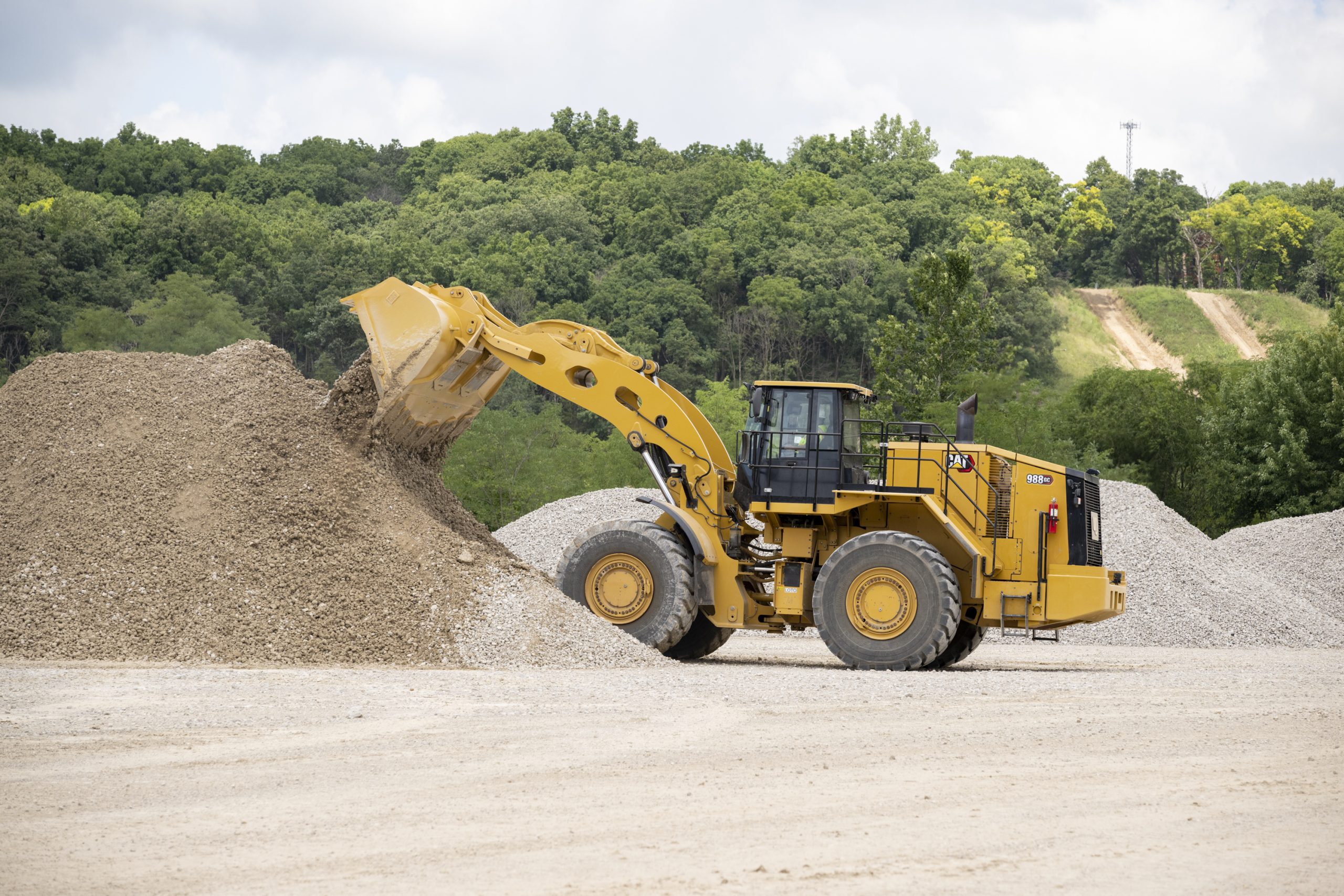 Caterpillar wheel loader – Rental Management Media Group