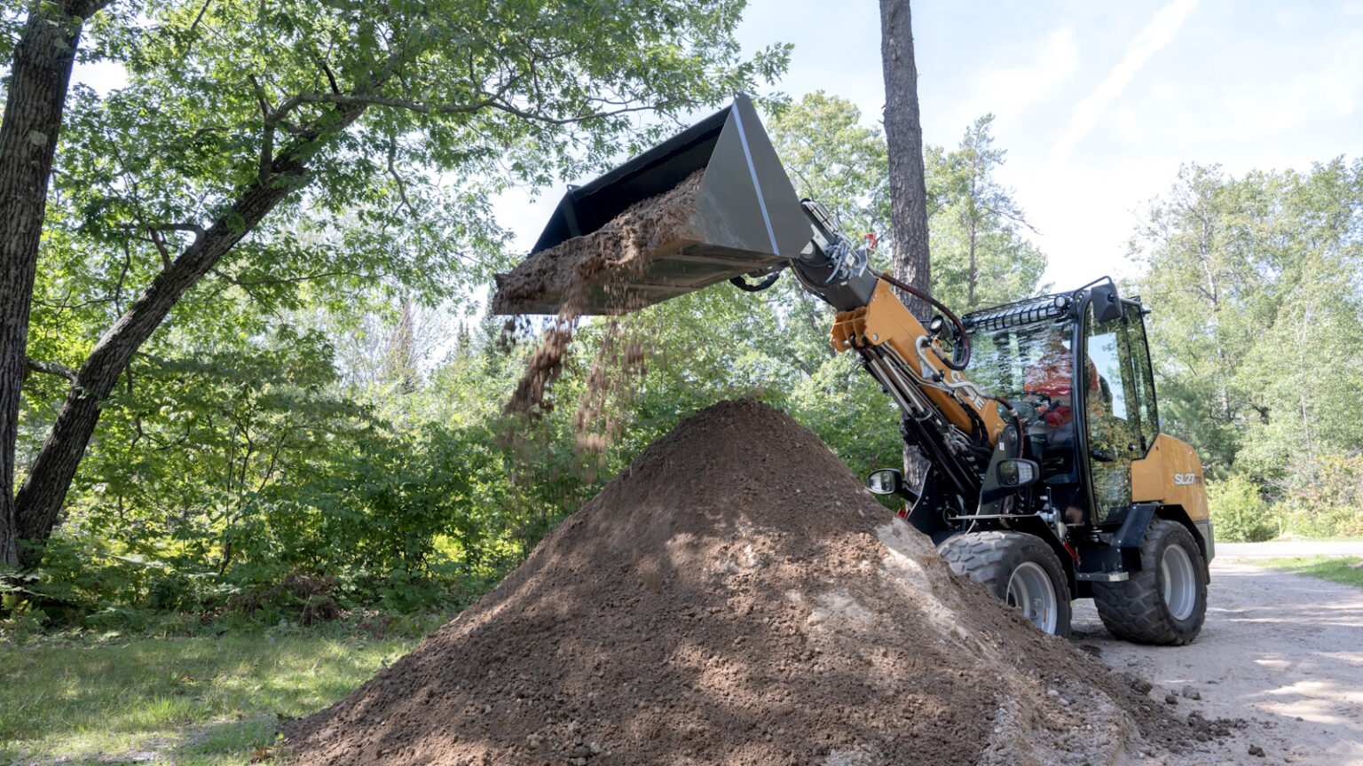 Case telescopic-boom articulated loader – Rental Management Media Group