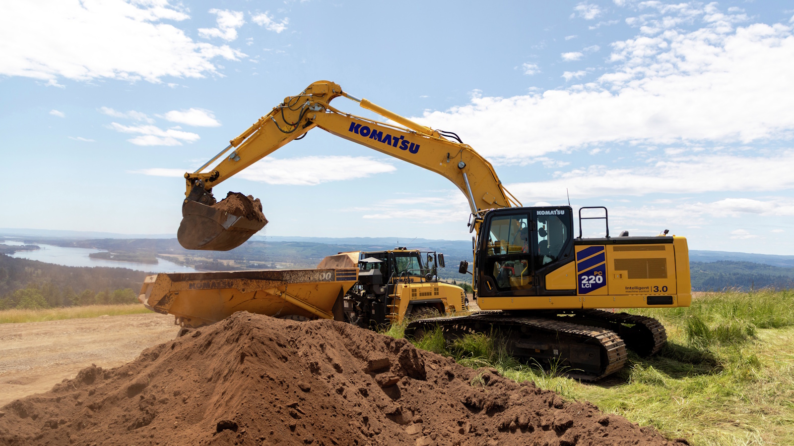Komatsu excavators – Rental Management Media Group